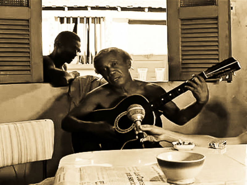 Assista a homenagem aos 100 anos de Nelson Cavaquinho, em 2011