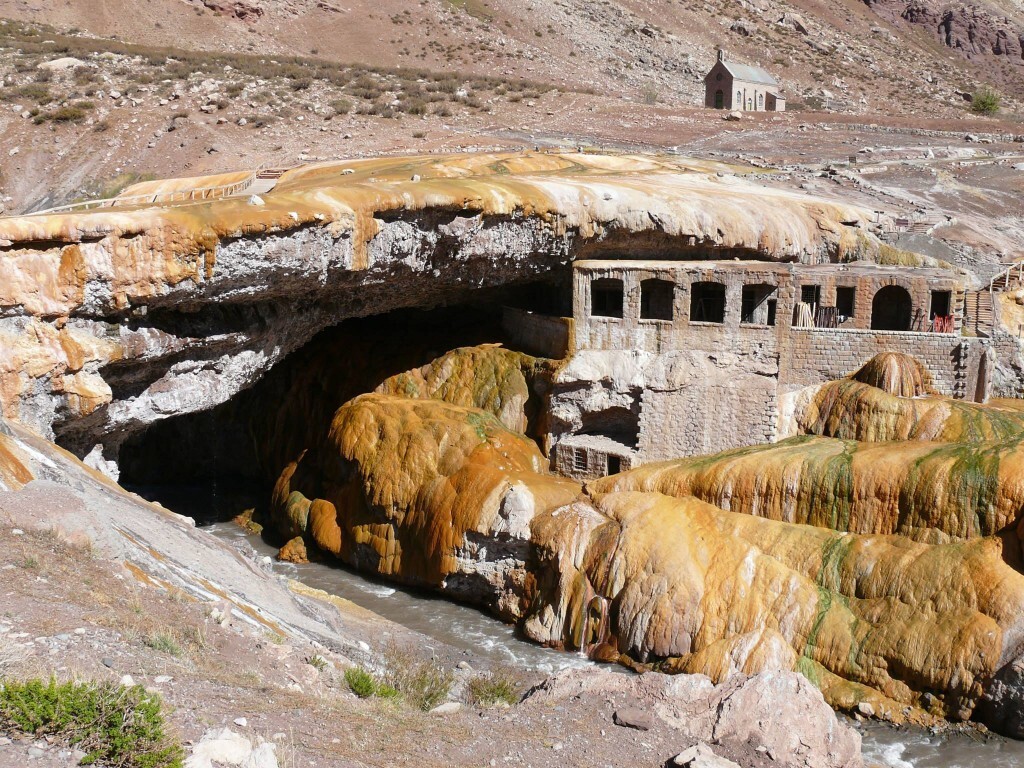 Puente del Inca é um dos lugares mais inusitados da Argentina