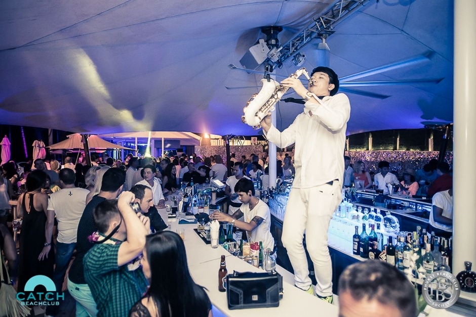 10 beach clubs pelo mundo