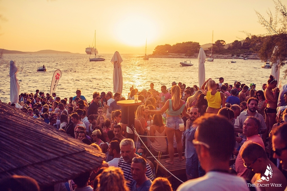 10 beach clubs pelo mundo