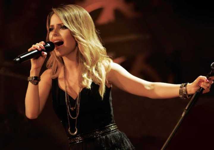 Sandy assume que mentiu à Capricho aos 16 anos sobre vida pessoal