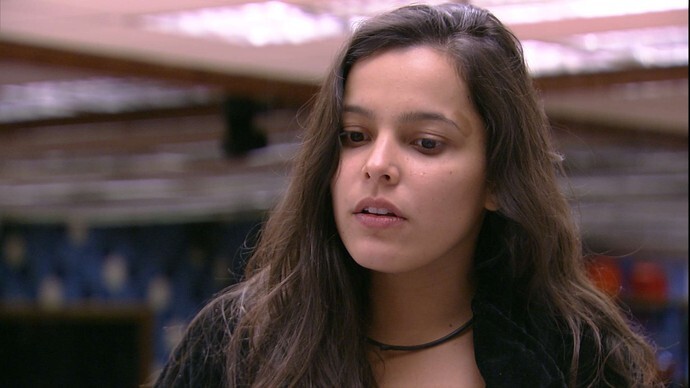 Internet não perdoa Emilly e esculacha vencedora do 'BBB'