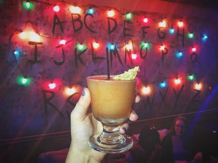 Netflix envia carta divertida a bar temático de 'Stranger Things'