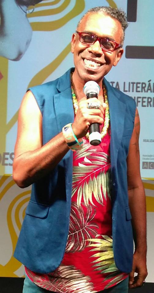 Conheça o ator que largou tudo no RJ para ensinar teatro na Bahia