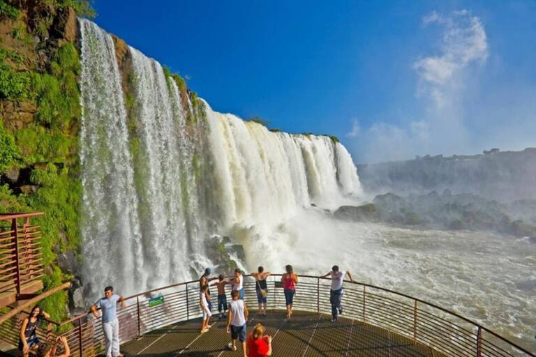 Argentina oferece vista impressionante das Cataratas do Iguaçu