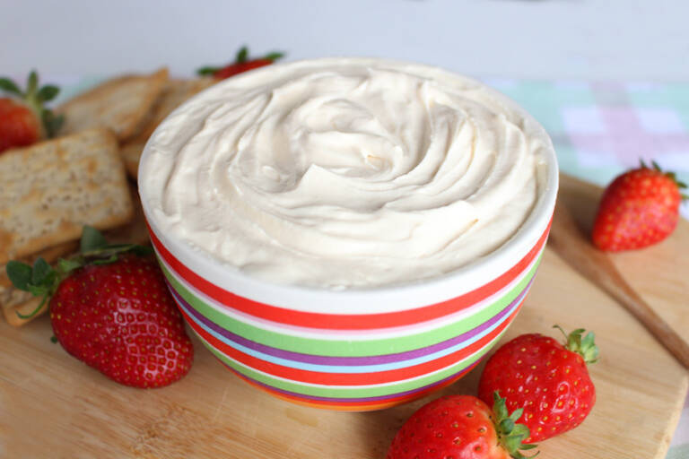 Receita de cream cheese caseiro: igualzinho ao industrializado