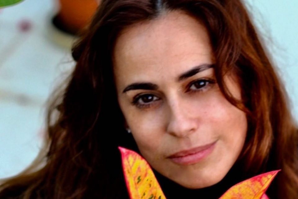 Daniela Escobar quase perde a mão após ser mordida por gato