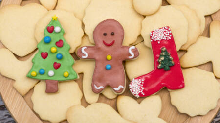 Veja como fazer biscoitos de Natal com apenas 5 ingredientes