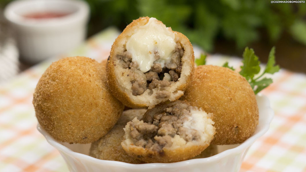 Bolinho assado ou frito com apenas 3 ingredientes