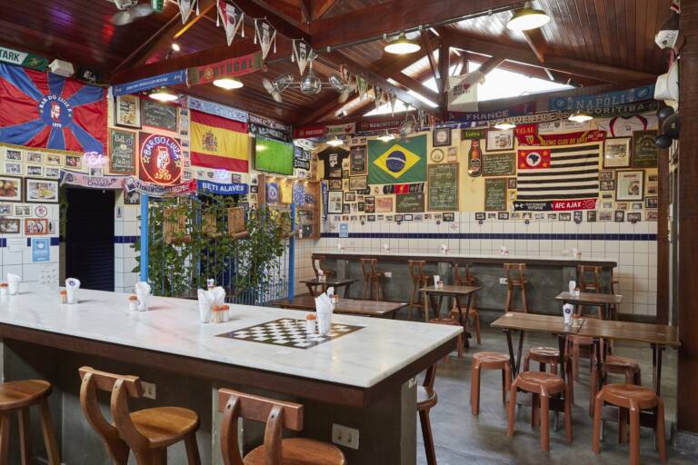 Boteco do 💚! Bar do Luiz é um rolê tradição no Mandaqui desde 1970