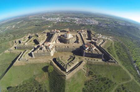 7 castelos imperdíveis para conhecer no Alentejo