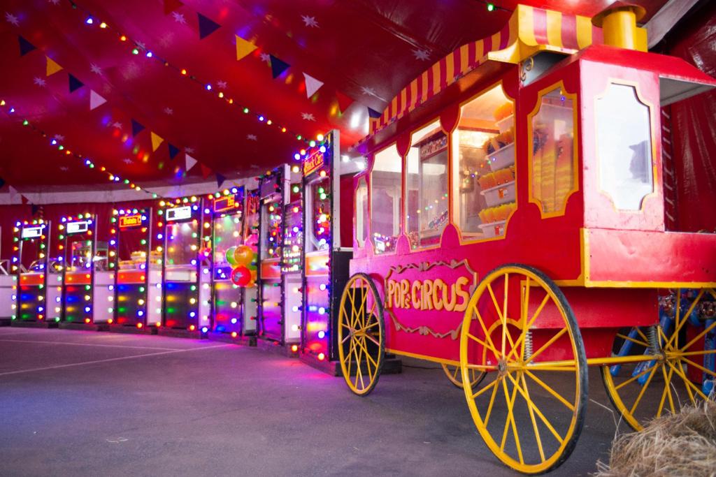 Happy Day Circus inicia temporada inédita no Atrium Shopping