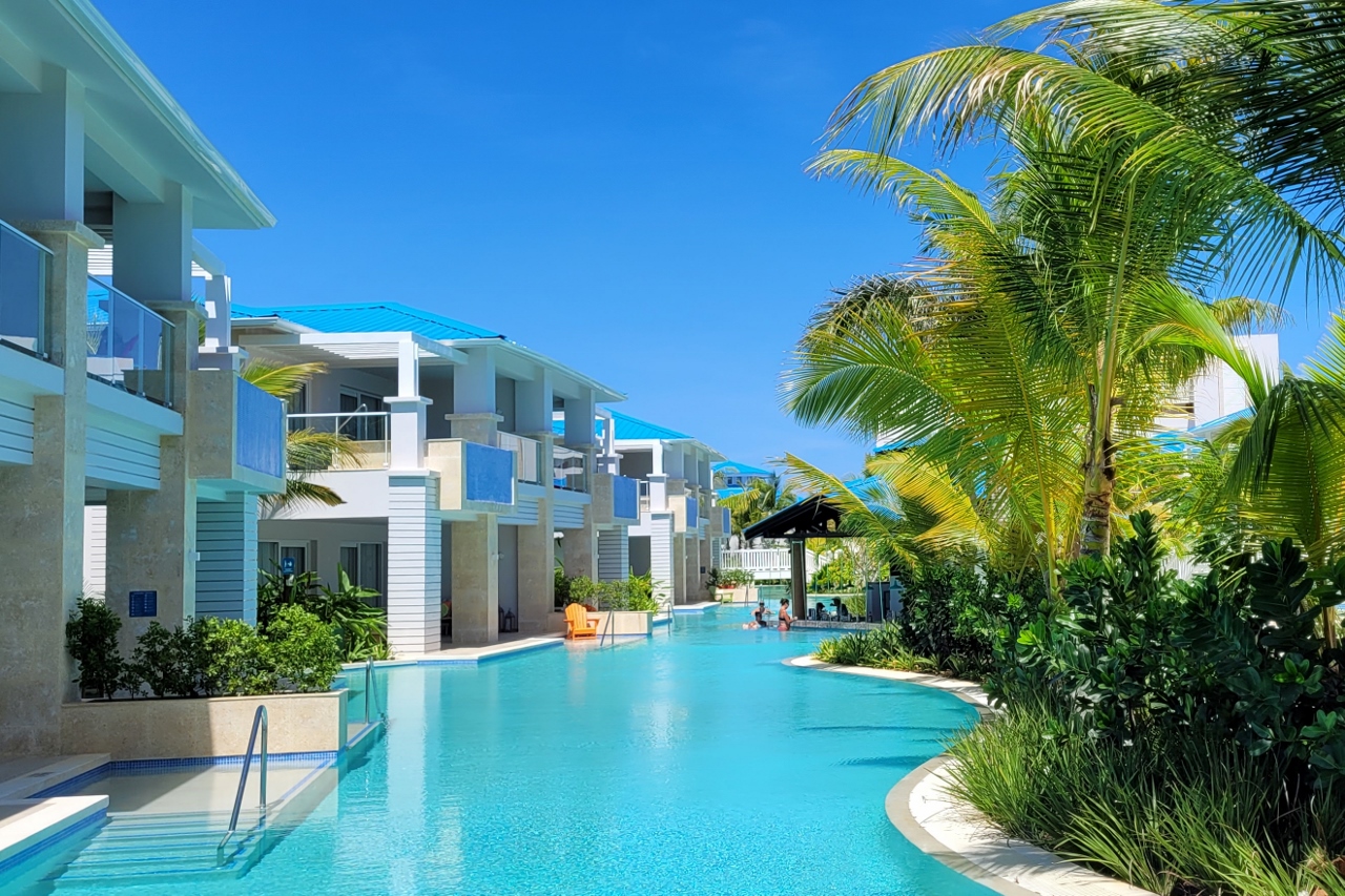 No Caribe, dois resorts para relaxar (com e sem crianças)